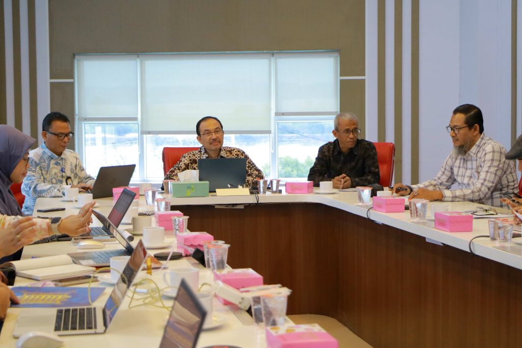 PPID Lembaga Pendidikan Tinggi Wilayah XIII di Kunjungi TIM Penilaian ...